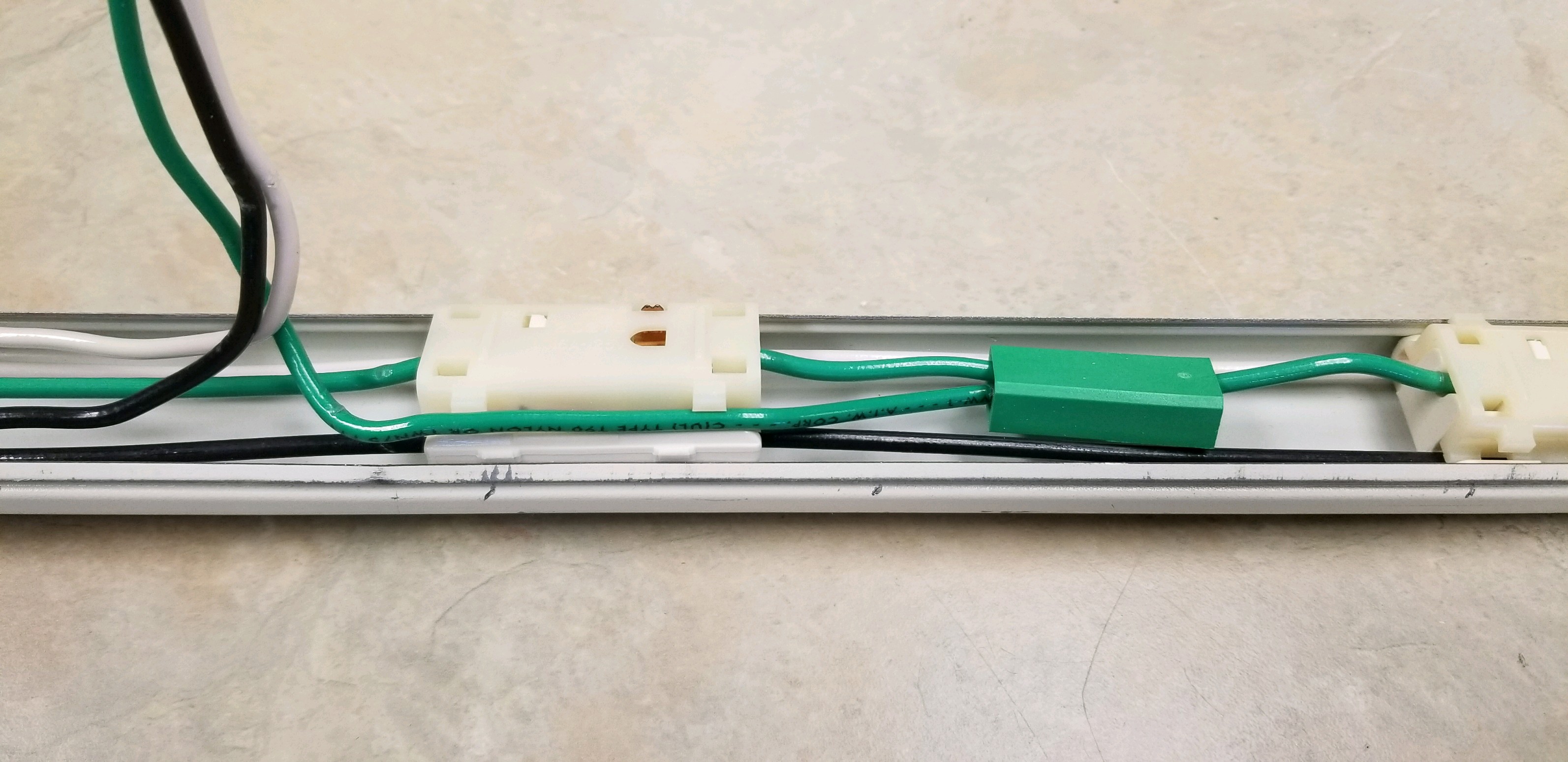 Plugmold - How to back feed Plugmold