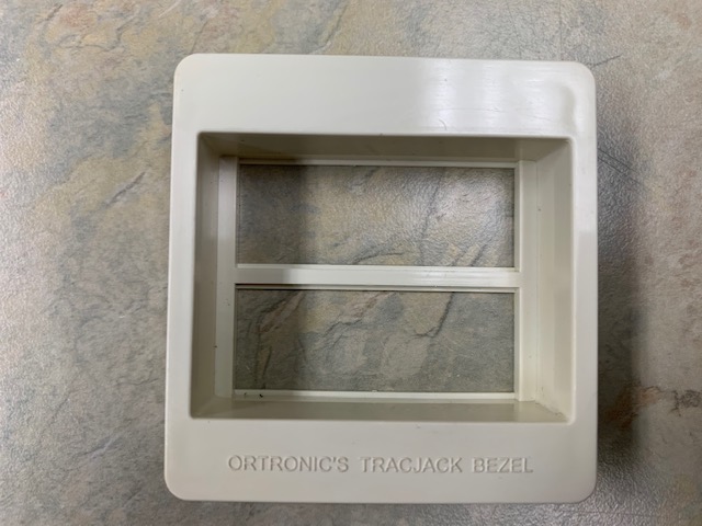 Floor boxes - 881AV3CTC, RPAV3CTC communication hardware bag